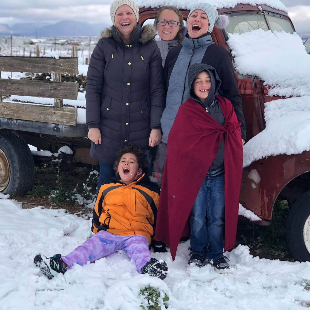 26 Sounds that Chickens Make and What they Mean - Flip Flop Ranch